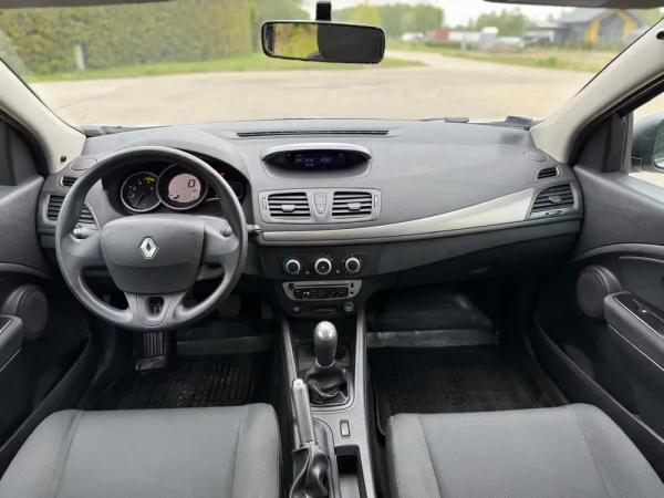 Pelēks Renault Megane 2012 Rīga, ar dzinēja tilpumu 1.50 L un nobraukumu 245 tūkst. km par 2800 €, foto 10 vietnē AUTOMOTO.COM.LV