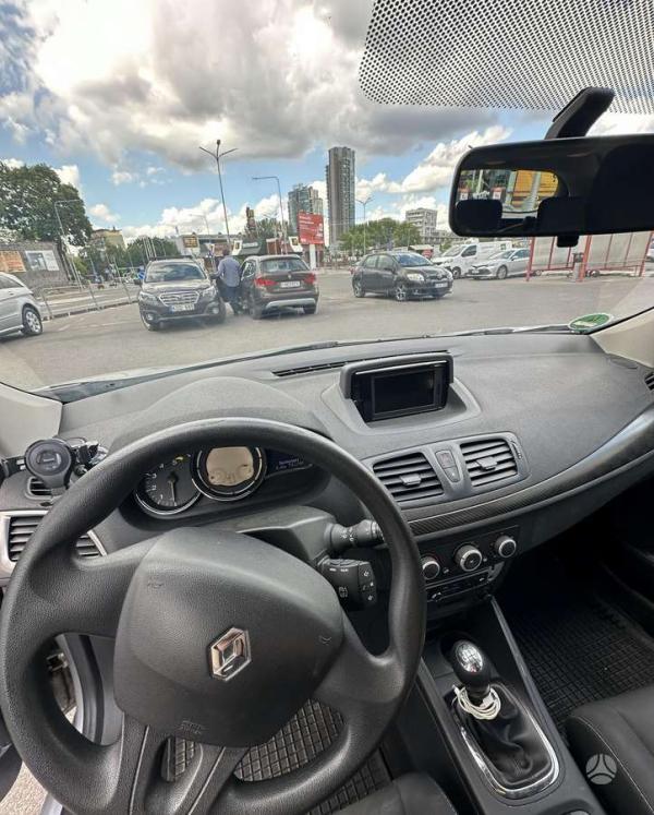 Pelēks Renault Megane 2012 Viļņa, ar dzinēja tilpumu 1.46 L un nobraukumu 249 tūkst. km par 3200 €, foto 4 vietnē AUTOMOTO.COM.LV