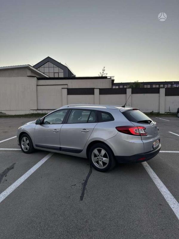 Pelēks Renault Megane 2012 Viļņa, ar dzinēja tilpumu 1.46 L un nobraukumu 249 tūkst. km par 3200 €, foto 8 vietnē AUTOMOTO.COM.LV