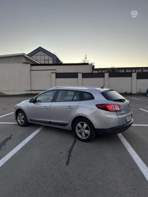 Pelēks Renault Megane 2012 Viļņa, ar dzinēja tilpumu 1.46 L un nobraukumu 249 tūkst. km par 3200 €, foto 9 vietnē AUTOMOTO.COM.LV