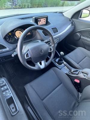 Pelēks Renault Megane 2012 Rīga, ar dzinēja tilpumu 1.50 L un nobraukumu 370 tūkst. km par 2650 €, foto 7 vietnē AUTOMOTO.COM.LV