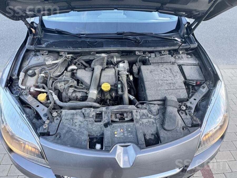 Pelēks Renault Megane 2012 Rīga, ar dzinēja tilpumu 1.50 L un nobraukumu 370 tūkst. km par 2650 €, foto 12 vietnē AUTOMOTO.COM.LV