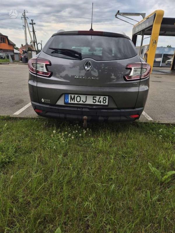 Grey Renault Megane 2012 in Kaunas, with an engine capacity of 1.46 L and mileage of 172 thousand km for 4200 €, photo 1 on AUTOMOTO.COM.LV