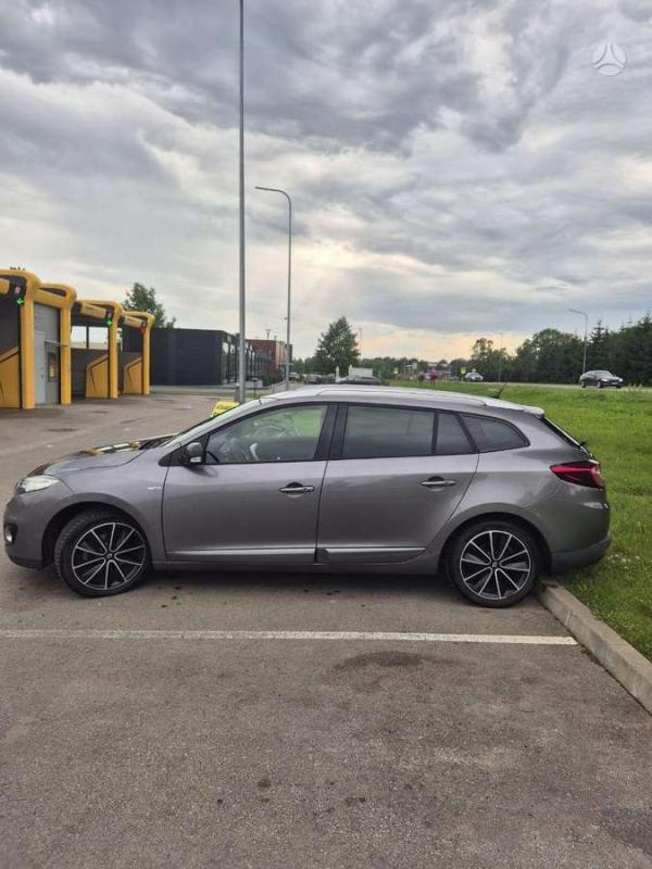 Grey Renault Megane 2012 in Kaunas, with an engine capacity of 1.46 L and mileage of 172 thousand km for 4200 €, photo 5 on AUTOMOTO.COM.LV
