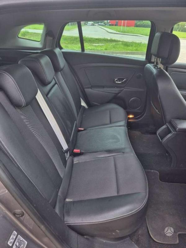 Grey Renault Megane 2012 in Kaunas, with an engine capacity of 1.46 L and mileage of 172 thousand km for 4200 €, photo 7 on AUTOMOTO.COM.LV