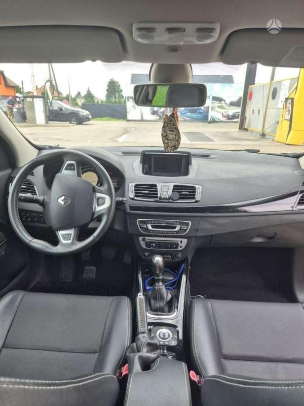 Grey Renault Megane 2012 in Kaunas, with an engine capacity of 1.46 L and mileage of 172 thousand km for 4200 €, photo 8 on AUTOMOTO.COM.LV