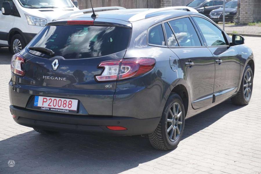 Grey Renault Megane 2012 in Klaipeda, with an engine capacity of 1.46 L and mileage of 164 thousand km for 3100 €, photo 4 on AUTOMOTO.COM.LV