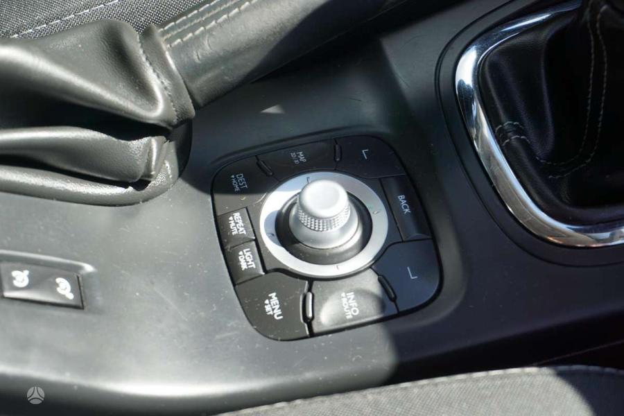 Grey Renault Megane 2012 in Klaipeda, with an engine capacity of 1.46 L and mileage of 164 thousand km for 3100 €, photo 22 on AUTOMOTO.COM.LV
