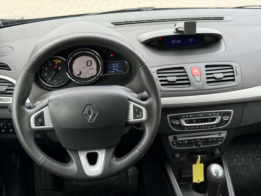 Grey Renault Megane 2012 in Marijampole, with an engine capacity of 1.50 L and mileage of 233 thousand km for 3000 €, photo 14 on AUTOMOTO.COM.LV
