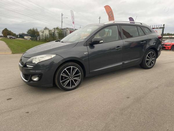 Grey Renault Megane 2012 in Kaunas, with an engine capacity of 1.46 L and mileage of 227 thousand km for 3450 €, photo 5 on AUTOMOTO.COM.LV