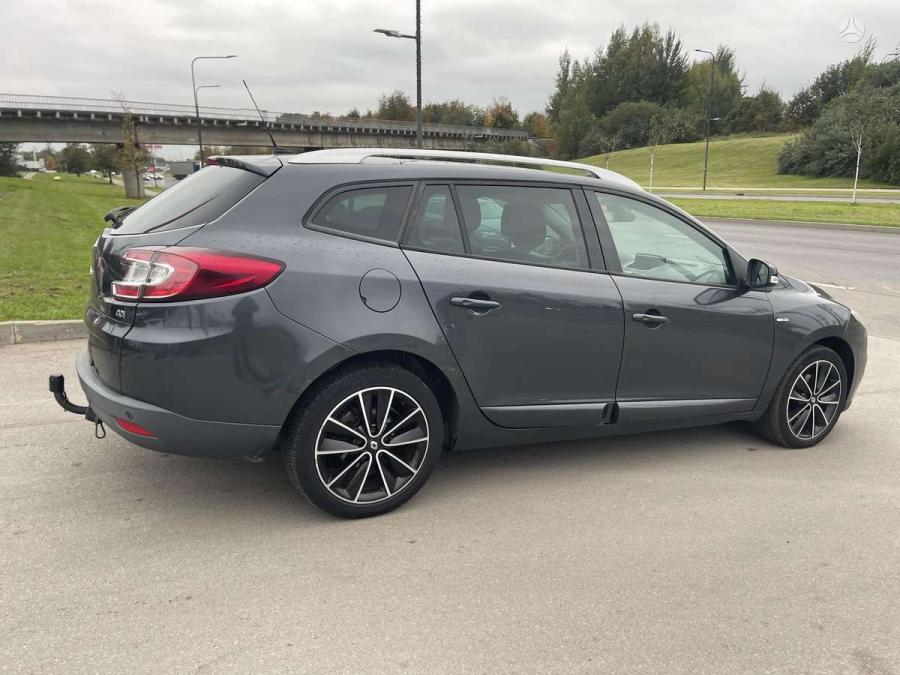 Grey Renault Megane 2012 in Kaunas, with an engine capacity of 1.46 L and mileage of 227 thousand km for 3450 €, photo 10 on AUTOMOTO.COM.LV
