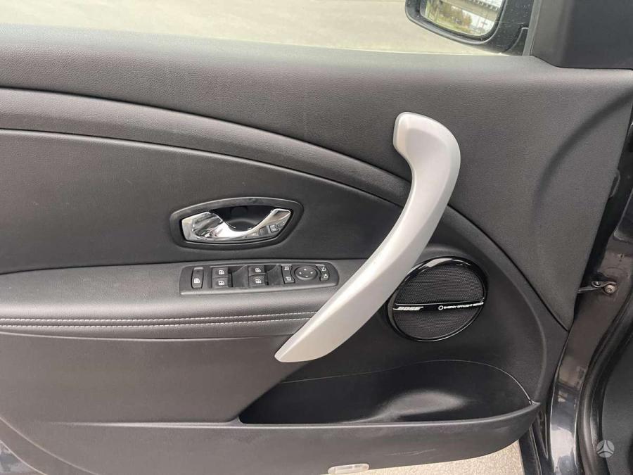 Grey Renault Megane 2012 in Kaunas, with an engine capacity of 1.46 L and mileage of 227 thousand km for 3450 €, photo 18 on AUTOMOTO.COM.LV