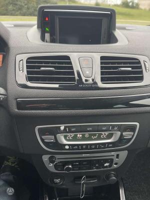 Grey Renault Megane 2012 in Kaunas, with an engine capacity of 1.46 L and mileage of 227 thousand km for 3450 €, photo 22 on AUTOMOTO.COM.LV
