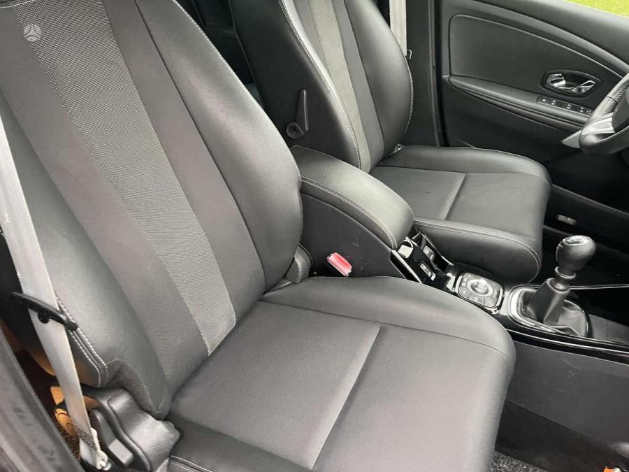 Grey Renault Megane 2012 in Kaunas, with an engine capacity of 1.46 L and mileage of 227 thousand km for 3450 €, photo 29 on AUTOMOTO.COM.LV