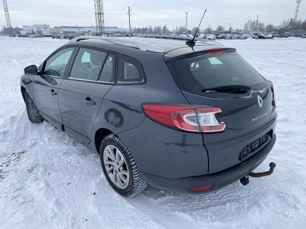Pelēks Renault Megane 2013 Marijampole, ar dzinēja tilpumu 1.46 L un nobraukumu 275 tūkst. km par 3800 €, foto 3 vietnē AUTOMOTO.COM.LV