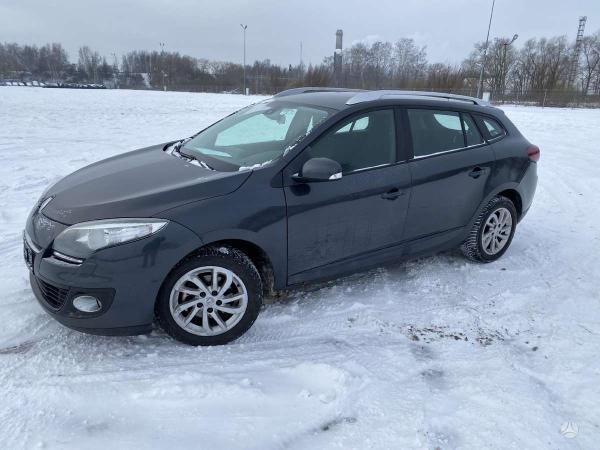 Pelēks Renault Megane 2013 Marijampole, ar dzinēja tilpumu 1.46 L un nobraukumu 275 tūkst. km par 3800 €, foto 7 vietnē AUTOMOTO.COM.LV