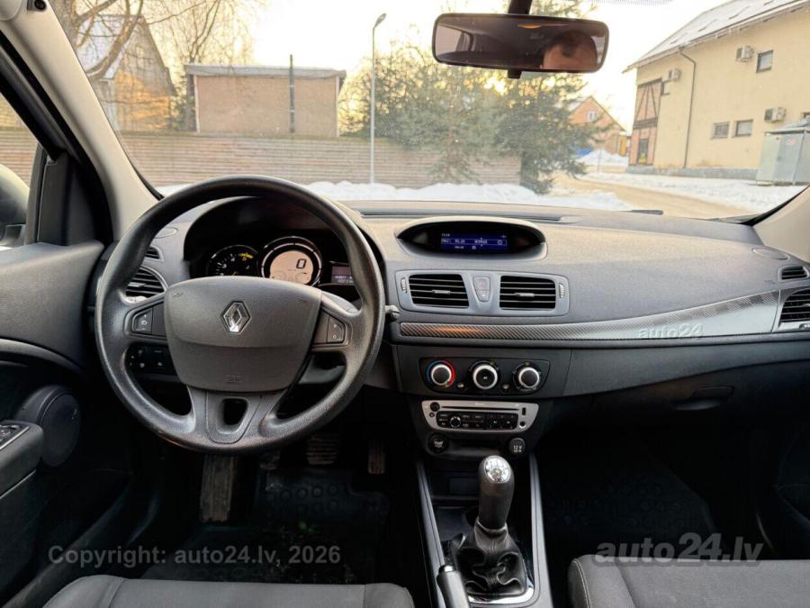 Pelēks Renault Megane 2013 Tartu, ar dzinēja tilpumu 1.50 L un nobraukumu 143 tūkst. km par 4450 €, foto 10 vietnē AUTOMOTO.COM.LV