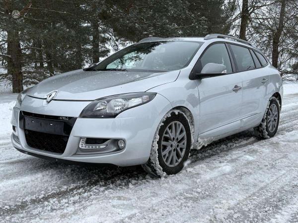 Grey Renault Megane 2013 in Kaunas, with an engine capacity of 1.46 L and mileage of 254 thousand km for 4200 €, photo 1 on AUTOMOTO.COM.LV