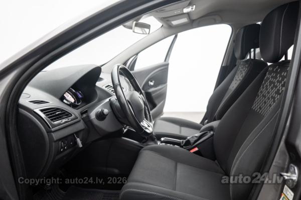 Pelēks Renault Megane 2013 Tallina, ar dzinēja tilpumu 1.50 L un nobraukumu 240 tūkst. km par 3999 €, foto 7 vietnē AUTOMOTO.COM.LV