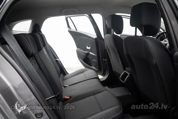 Pelēks Renault Megane 2013 Tallina, ar dzinēja tilpumu 1.50 L un nobraukumu 240 tūkst. km par 3999 €, foto 9 vietnē AUTOMOTO.COM.LV
