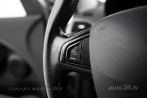 Grey Renault Megane 2013 in Tallinn, with an engine capacity of 1.50 L and mileage of 240 thousand km for 3999 €, photo 14 on AUTOMOTO.COM.LV