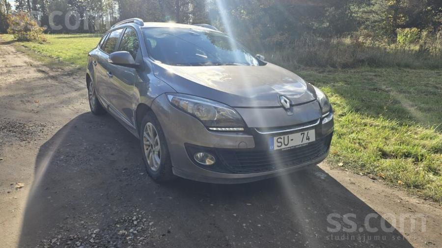 Pelēks Renault Megane 2013 Rīga, ar dzinēja tilpumu 1.50 L un nobraukumu 295 tūkst. km par 2500 €, foto 1 vietnē AUTOMOTO.COM.LV