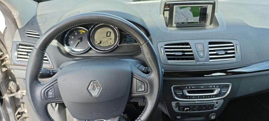 Pelēks Renault Megane 2013 Kauņa, ar dzinēja tilpumu 1.46 L un nobraukumu 243 tūkst. km par 4299 €, foto 15 vietnē AUTOMOTO.COM.LV