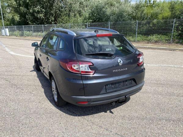 Grey Renault Megane 2013 in Marijampole, with an engine capacity of 1.46 L and mileage of 275 thousand km for 3500 €, photo 6 on AUTOMOTO.COM.LV