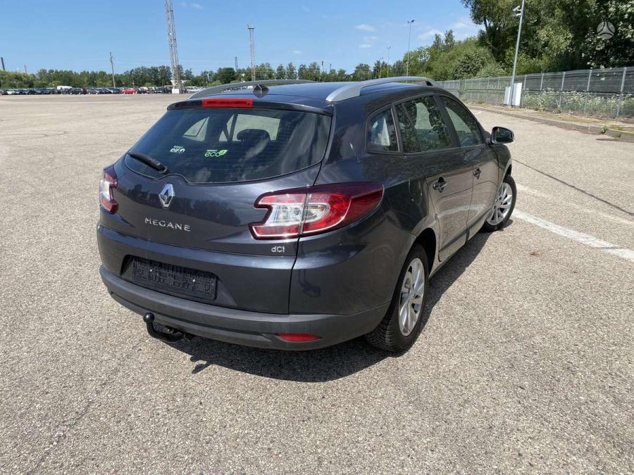 Grey Renault Megane 2013 in Marijampole, with an engine capacity of 1.46 L and mileage of 275 thousand km for 3500 €, photo 8 on AUTOMOTO.COM.LV
