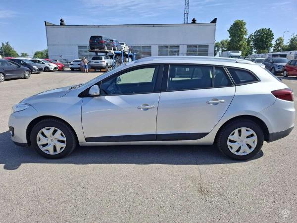 Pelēks Renault Megane 2013 Marijampole, ar dzinēja tilpumu 1.46 L un nobraukumu 256 tūkst. km par 3250 €, foto 4 vietnē AUTOMOTO.COM.LV