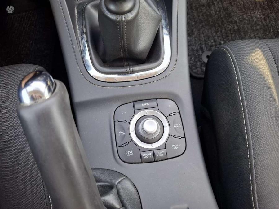 Pelēks Renault Megane 2013 Marijampole, ar dzinēja tilpumu 1.46 L un nobraukumu 256 tūkst. km par 3250 €, foto 18 vietnē AUTOMOTO.COM.LV