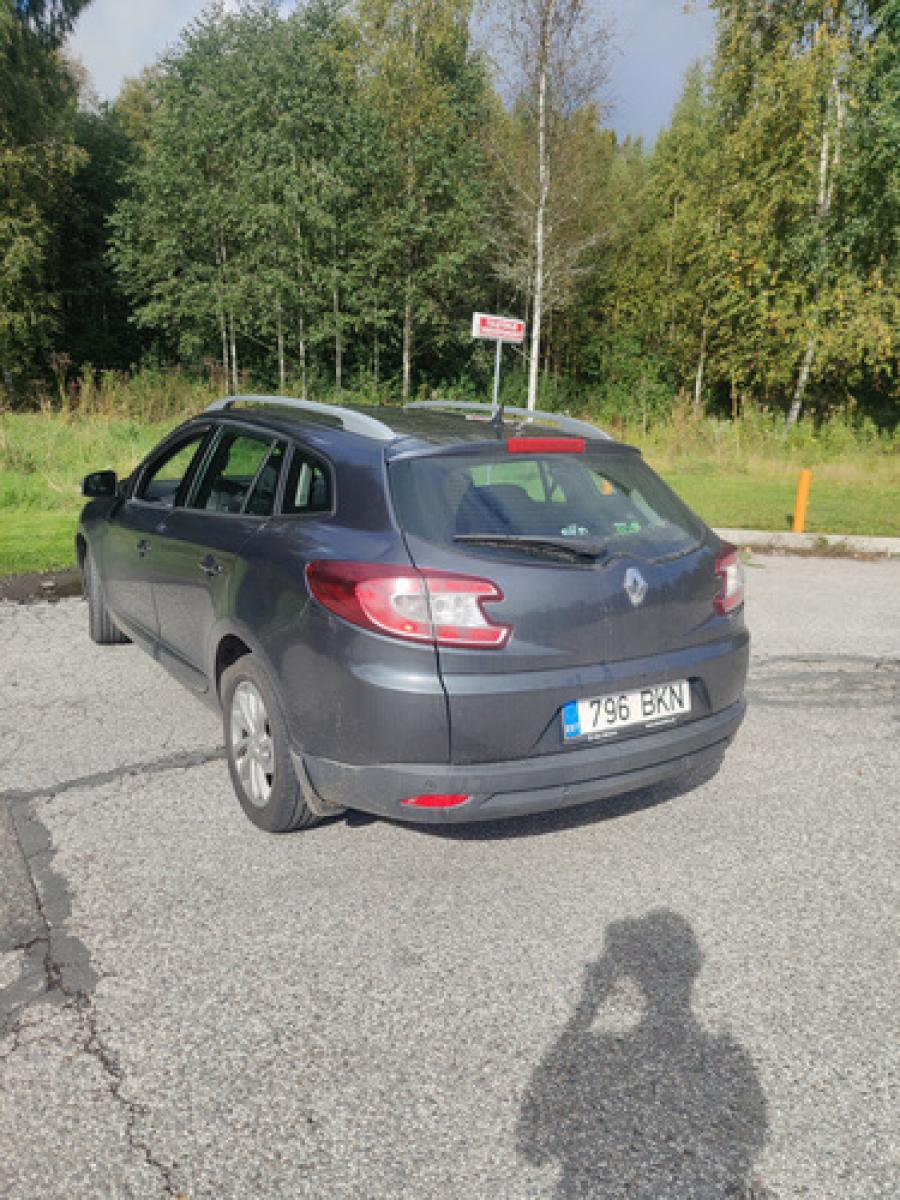 Pelēks Renault Megane 2013 Jegeva, ar dzinēja tilpumu 0.00 L un nobraukumu 250 tūkst. km par 3250 €, foto 6 vietnē AUTOMOTO.COM.LV