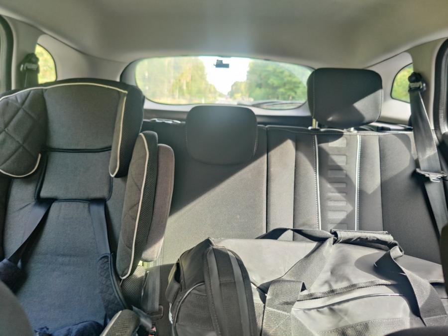 Pelēks Renault Megane 2013 Jegeva, ar dzinēja tilpumu 0.00 L un nobraukumu 250 tūkst. km par 3250 €, foto 17 vietnē AUTOMOTO.COM.LV
