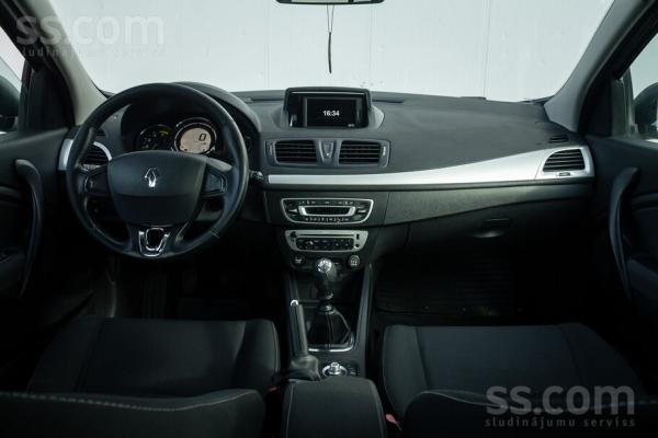 Renault Megane 2013 Jelgava vietnē Pelēks Renault Megane 2013 Jelgava, ar dzinēja tilpumu 1.50 L un nobraukumu 321 tūkst. km par 3500 €, foto 10 vietnē AUTOMOTO.COM.LV