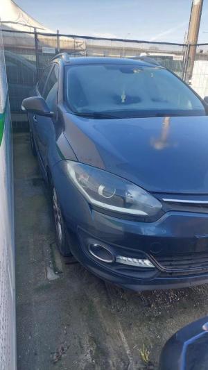 Pelēks Renault Megane 2014 Panevēža, ar dzinēja tilpumu 1.46 L un nobraukumu 303 tūkst. km par 3200 €, foto 2 vietnē AUTOMOTO.COM.LV