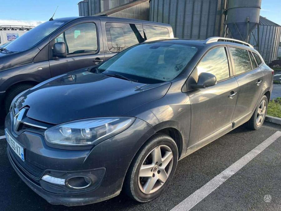 Pelēks Renault Megane 2014 Tauragė, ar dzinēja tilpumu 1.50 L un nobraukumu 197 tūkst. km par 4400 €, foto 2 vietnē AUTOMOTO.COM.LV