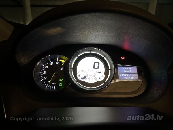 Grey Renault Megane 2014 in Tallinn, with an engine capacity of 1.20 L and mileage of 218 thousand km for 4850 €, photo 11 on AUTOMOTO.COM.LV