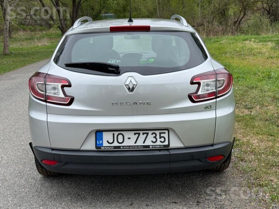 Pelēks Renault Megane 2014 Rīga, ar dzinēja tilpumu 1.50 L un nobraukumu 121 tūkst. km par 5500 €, foto 6 vietnē AUTOMOTO.COM.LV