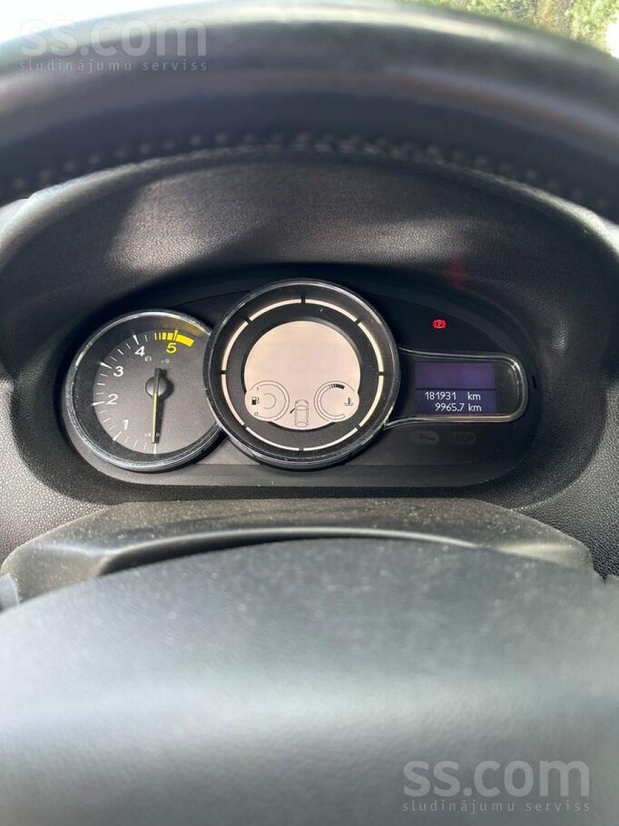 Pelēks Renault Megane 2015 Rīga, ar dzinēja tilpumu 1.50 L un nobraukumu 182 tūkst. km par 3990 €, foto 12 vietnē AUTOMOTO.COM.LV