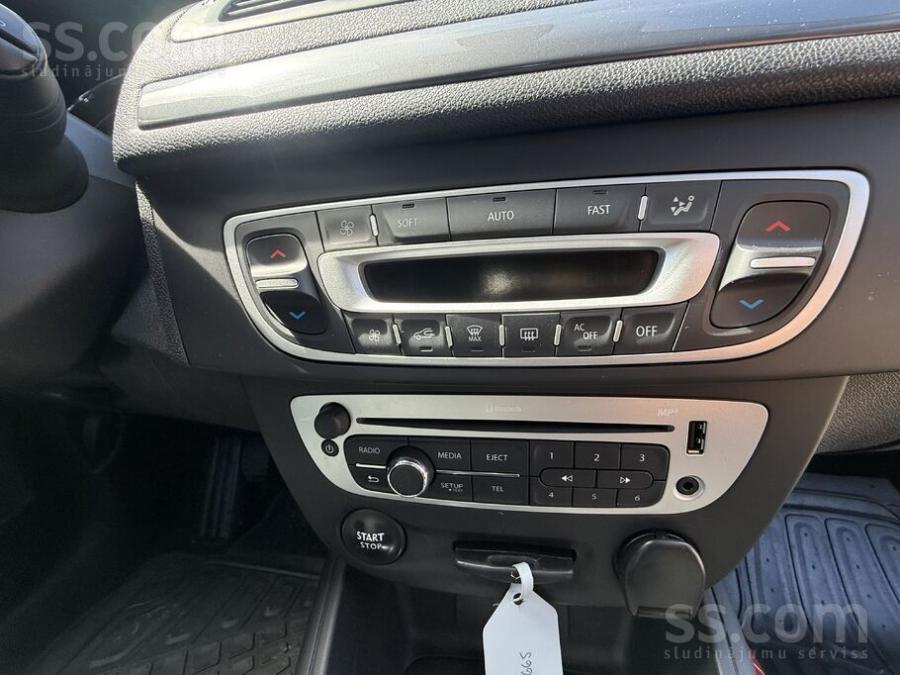 Pelēks Renault Megane 2015 Rīga, ar dzinēja tilpumu 1.20 L un nobraukumu 189 tūkst. km par 4370 €, foto 20 vietnē AUTOMOTO.COM.LV