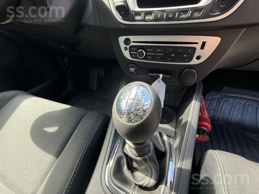 Pelēks Renault Megane 2015 Rīga, ar dzinēja tilpumu 1.20 L un nobraukumu 189 tūkst. km par 4370 €, foto 21 vietnē AUTOMOTO.COM.LV