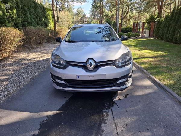 Grey Renault Megane 2015 in Vilnius, with an engine capacity of 1.46 L and mileage of 220 thousand km for 4350 €, photo 1 on AUTOMOTO.COM.LV