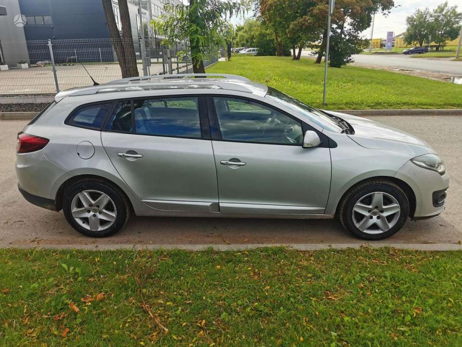 Grey Renault Megane 2015 in Kaunas, with an engine capacity of 1.46 L and mileage of 250 thousand km for 3950 €, photo 5 on AUTOMOTO.COM.LV
