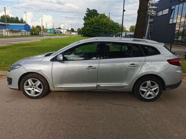Grey Renault Megane 2015 in Kaunas, with an engine capacity of 1.46 L and mileage of 250 thousand km for 3950 €, photo 8 on AUTOMOTO.COM.LV