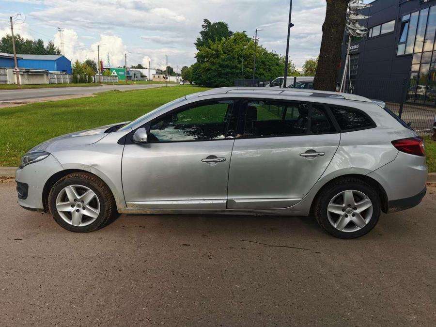 Grey Renault Megane 2015 in Kaunas, with an engine capacity of 1.46 L and mileage of 250 thousand km for 3950 €, photo 9 on AUTOMOTO.COM.LV
