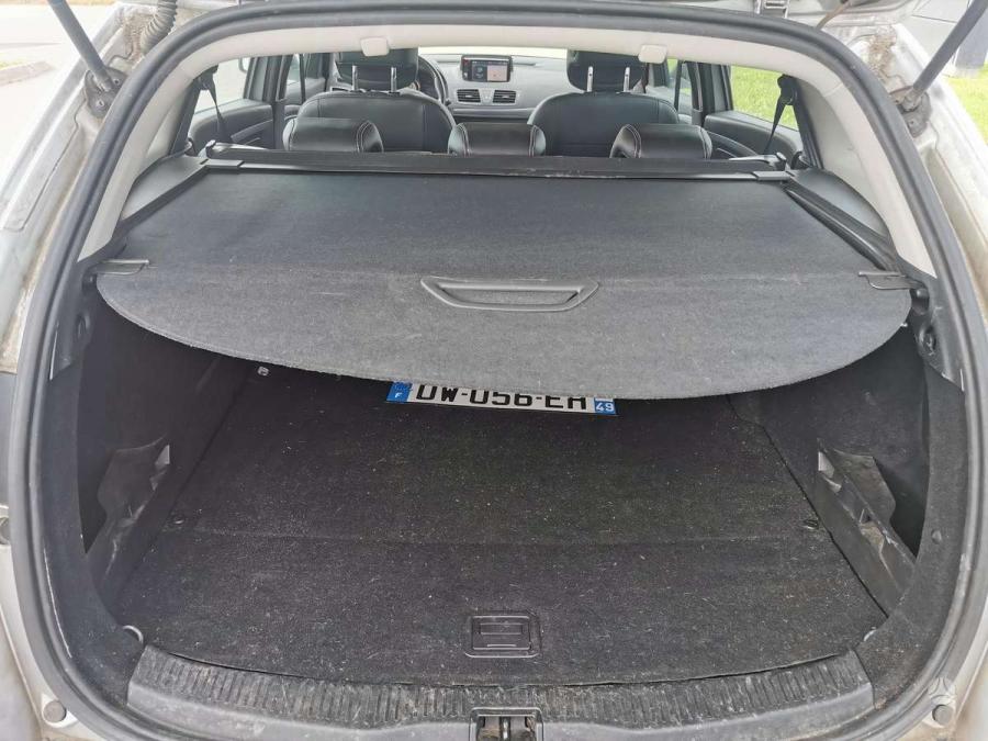 Grey Renault Megane 2015 in Kaunas, with an engine capacity of 1.46 L and mileage of 250 thousand km for 3950 €, photo 11 on AUTOMOTO.COM.LV
