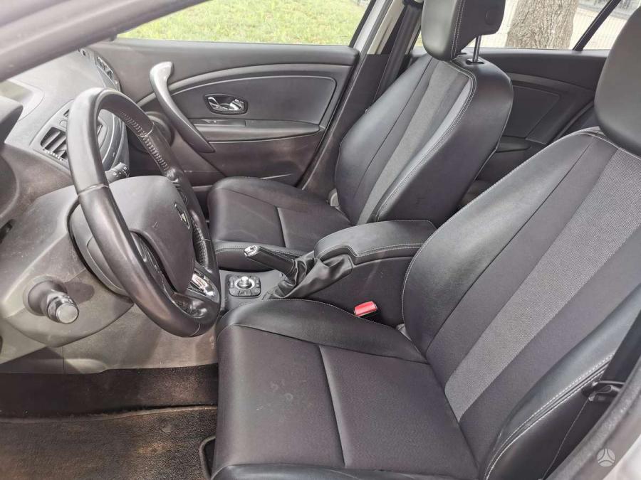 Grey Renault Megane 2015 in Kaunas, with an engine capacity of 1.46 L and mileage of 250 thousand km for 3950 €, photo 14 on AUTOMOTO.COM.LV
