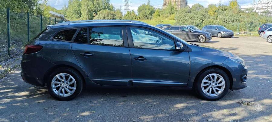 Pelēks Renault Megane 2015 Kauņa, ar dzinēja tilpumu 1.46 L un nobraukumu 230 tūkst. km par 3850 €, foto 6 vietnē AUTOMOTO.COM.LV