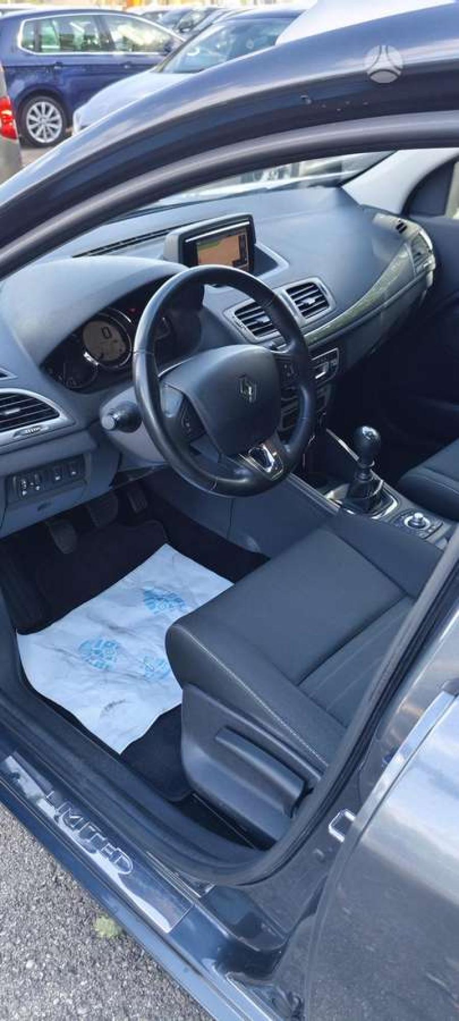 Pelēks Renault Megane 2015 Kauņa, ar dzinēja tilpumu 1.46 L un nobraukumu 230 tūkst. km par 3850 €, foto 11 vietnē AUTOMOTO.COM.LV