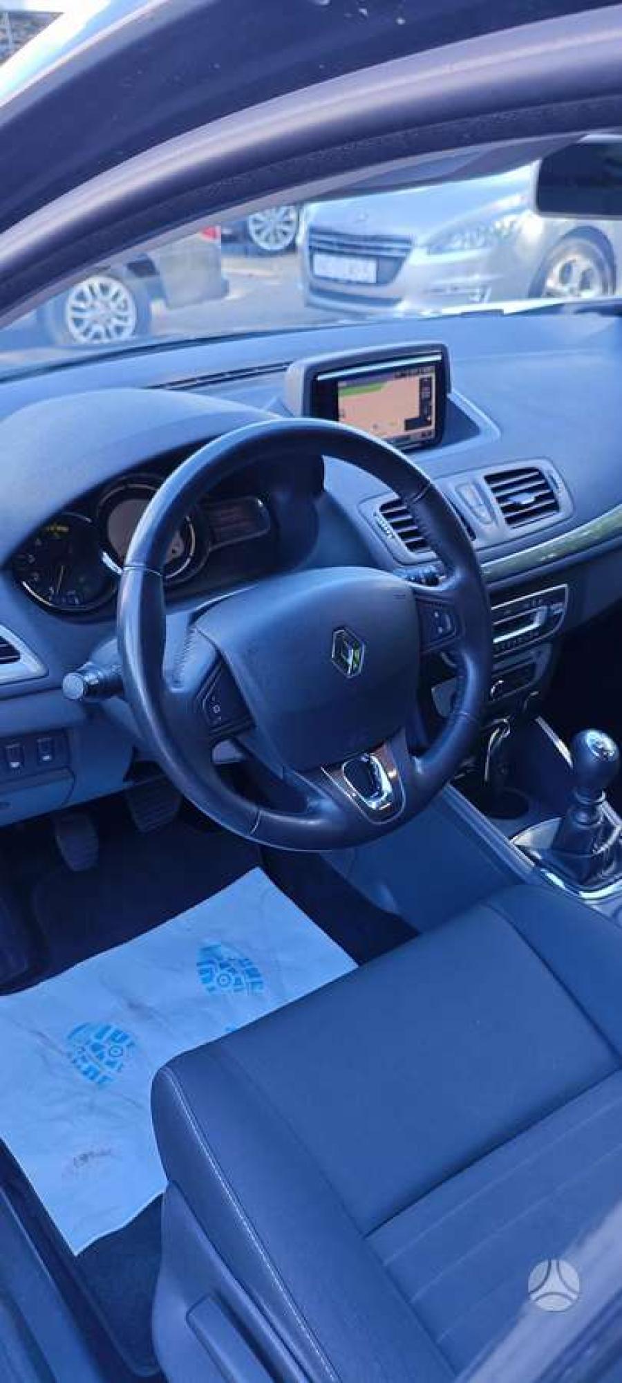 Pelēks Renault Megane 2015 Kauņa, ar dzinēja tilpumu 1.46 L un nobraukumu 230 tūkst. km par 3850 €, foto 14 vietnē AUTOMOTO.COM.LV